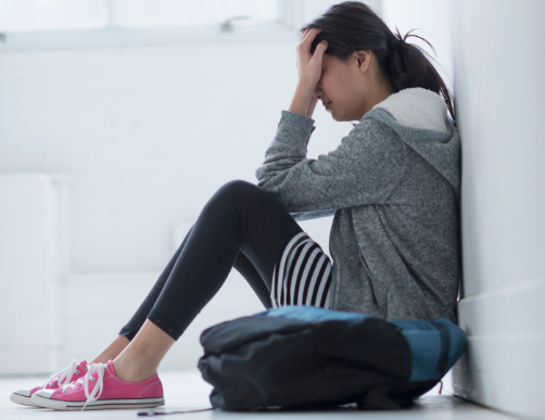 De gevaren van lang thuiszitten: 'Eenzaamheid en depressie liggen op de loer'